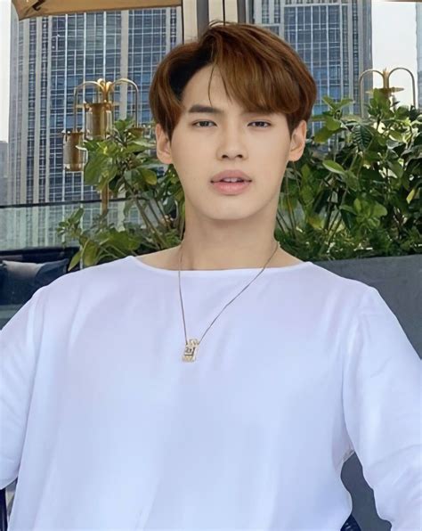 Pin By 𝖓𝖊𝖐𝖔 𝖙𝖍𝖊 𝖈𝖗𝖊𝖆𝖙𝖔 On Brightwin Ariana New Day Imagine