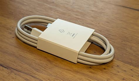 Dans Les Boîtes De Smartphones Le Câble Usb Va T Il Peu à Peu Seffacer