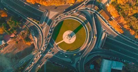 კახა კალაძე გმირთა მოედანი სრულად განახლებას საჭიროებს Kalaki Ge