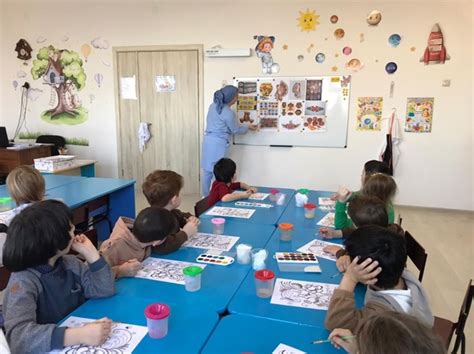 ООД Художественно эстетическое развитие рисование Тема Декоративное рисование «Золотая