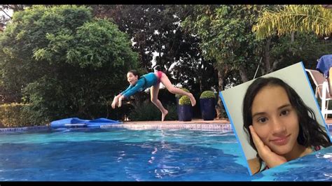 Desafio Da Piscina Desafio Da Garrafa Na Piscina Youtube Hot Vs