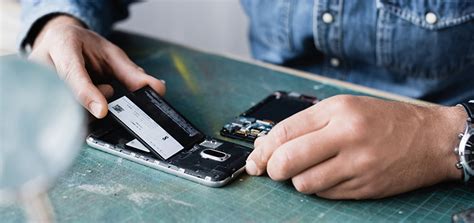 Removable Vs Non Removable Battery The Tech Lounge