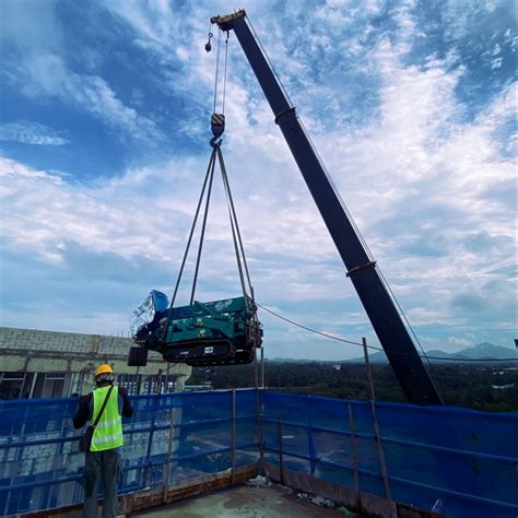 amirul ashraf mohd zaidi on linkedin hoisting down spider crane 6 tonne