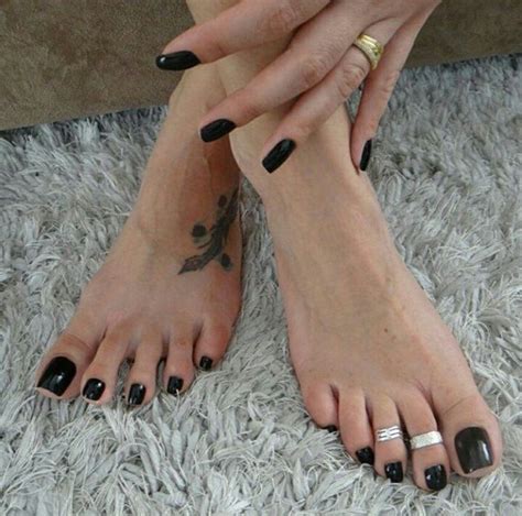Pin By Dasha Kablukova On Frauenfüße Foot Tattoos For Women