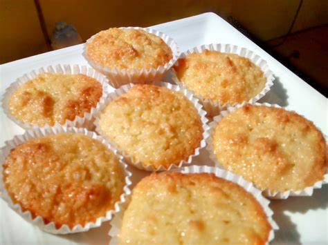 Bolinhos De Côco · Iguaria Receita E Culinária