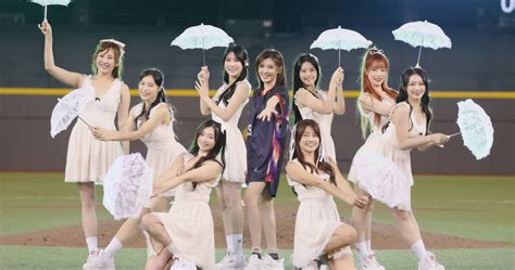 蘇慧倫與樂天女孩比美 大巨蛋獻唱〈lemon Tree〉全場嗨翻