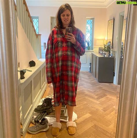 Ellie Taylor Wiki Biography Age Gallery Spouse And More