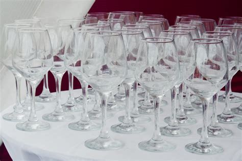 Эксперимент по маркировке импортного алкоголя распространят на Псковскую область