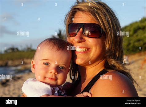 Mom Loves Son Stationary