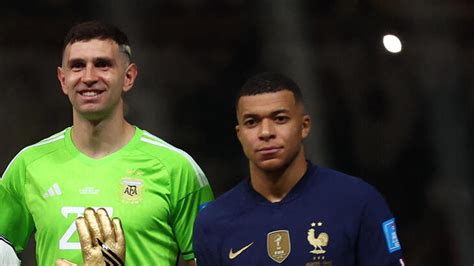Emiliano Martinez Trolls Kylian Mbappe Again During Fifa World Cup