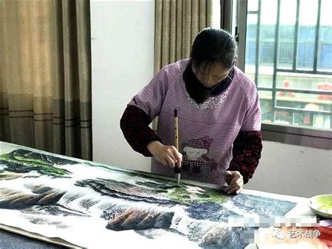贫穷农妇变身画家，作品畅销国外画廊，脱贫致富新路径