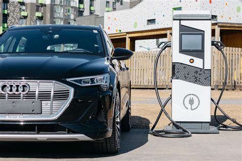 Серия Fast быстрые зарядные станции электромобилей