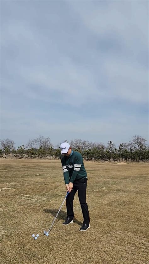 골프시즌 준비 봄봄봄봄 봄이왔어요~~ 솔트베이 잔디타석 4월open 레슨문의 카카오톡 데이비드골프아카데미 솔트베이드라이빙레인지 예쁜스윙만들기