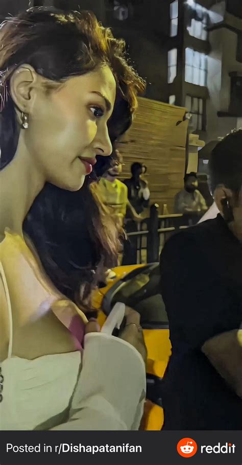 Disha Clevage Show Rdishapatanifans