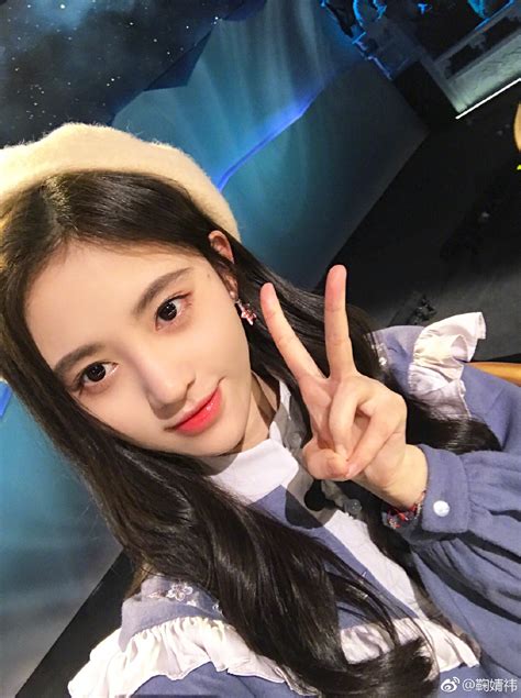 中國第一美女疑整形鞠婧禕舊照全出土圓臉顴骨凸再爆討論