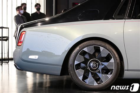 롤스로이스 팬텀 시리즈 2 22인치 7 스포크 단조 휠 네이트 뉴스