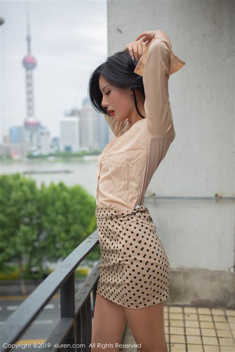 Xiuren 高清写真图 20191211 就是阿朱啊秀人网丝袜美腿 就是阿朱啊女神私房照秀色女神