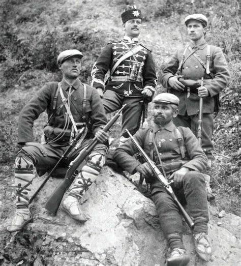 Съдът нареди президента да разсекрети стенограмата за КТБ Тракийски Свят