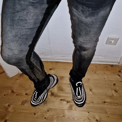 Pee Jeans 1 Pee Jeans 1