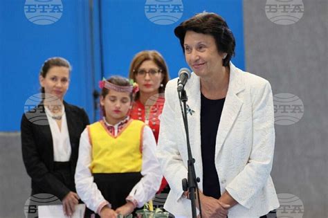 Заместник министърът на образованието и науката Емилия Лазарова