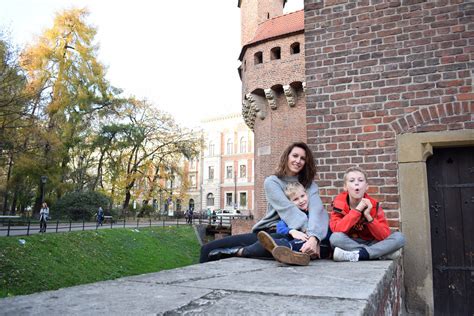 Kaj Pa če Potrebujemo Bližino Sanja Macur