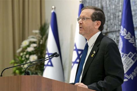 Herzog Pays Tribute To Wwii Allied Troops On Victory Day
