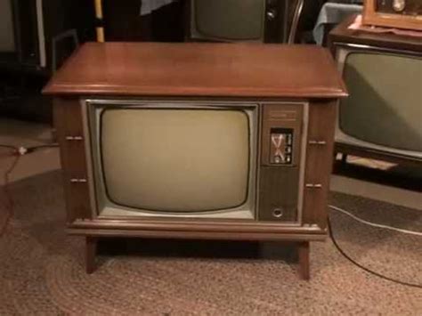 Watch A 1970 Zenith Color Tv And News Broadcast From Chicago Youtube
