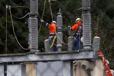 Who Keeps Attacking Electrical Substations A Former Federal Agent Looks At Domestic Terrorism