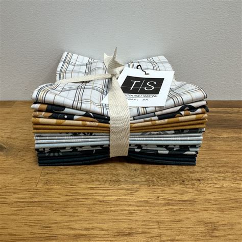 Little Goldi Fat Quarter Stack
