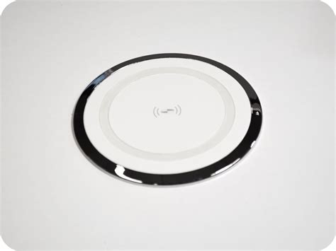 Qi Compatible Wireless Charging White Xpert Office Furniture