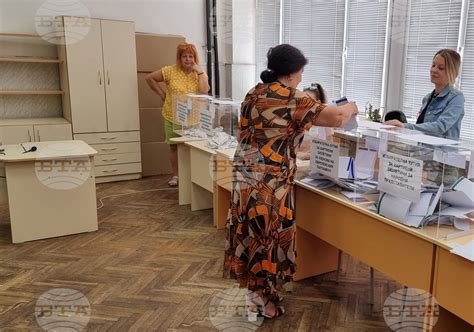 При 100 обработени секционни протоколи от изборите за Народно събрание в област Добрич води