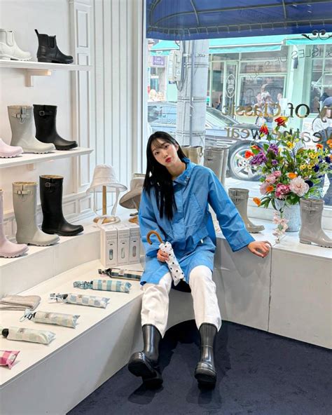 락피쉬웨더웨어 성수동 플래그십 스토어 24ss 레인부츠와 전시 핫플 네이버 블로그