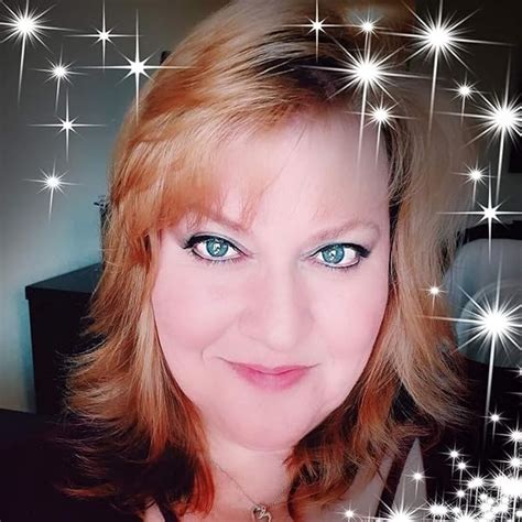 Laura Herns Instagram Twitter And Facebook On Idcrawl