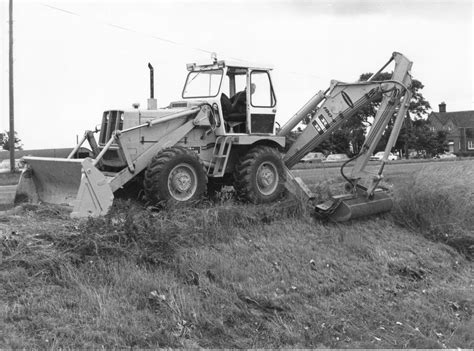 The Dynamic Dynahoe Ceg