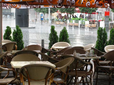 무료 이미지 비 탈출 레스토랑 시티 도시의 도시 풍경 바 식사 인테리어 디자인 의지 거리 카페 거리 생활 2272x1704 1003416