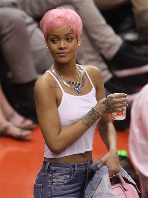 Rihanna Shows Nipples New Pink Hair At Nba Playoff Game Hollywood Life