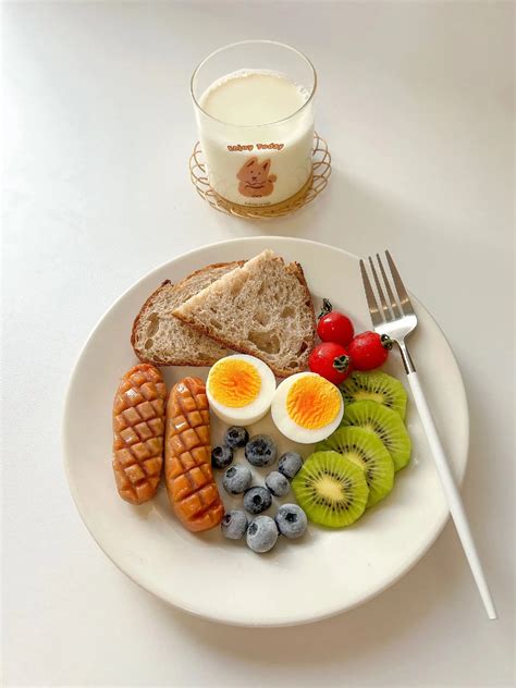 เเชร์ 6 เมนูอาหารเช้า ทำง่ายๆได้ที่บ้าน🥓🍳 แกลเลอรีที่โพสต์โดย 𝑭𝑺𝑻𝑶𝑹𝒀 Lemon8
