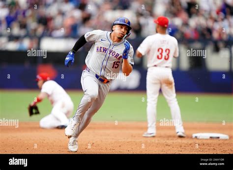 New York Mets Tyrone Taylor Runs To Third Base During Game Two Of The