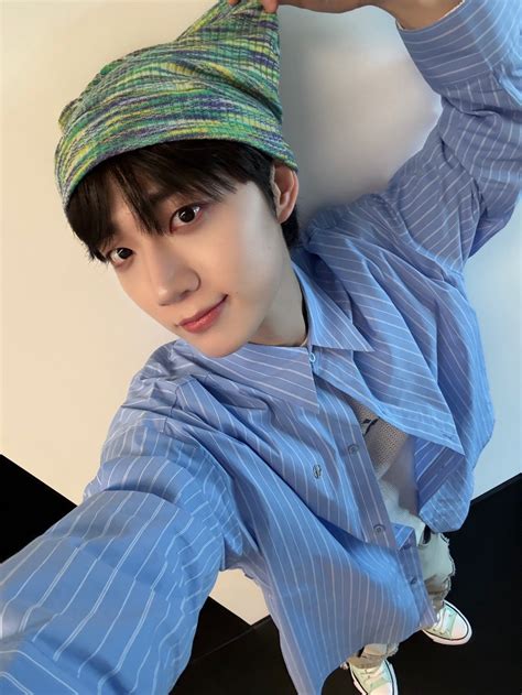 Tempest社群貼文 Ie~ 새로운 5월도 잘 부탁해~ 🩵 분명 지난달보다 더 행복한 일이 가득할거야 화이팅👍🏻 炯燮