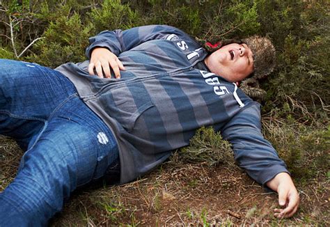 1 100 Passed Out Drunk Guy Photos Taleaux Et Images Libre De Droits