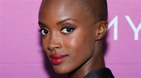 Madisin Rians Two Toned Barbiecore Swimsuit Is Perfectly On Trend For Summer Si Lifestyle