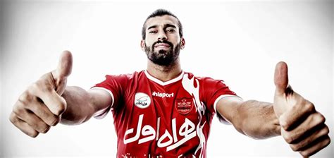 پیام خواننده‌ی جنجالی برای رامین رضائیان عکس