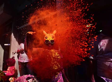 Captivating Holi Photographs By Sammya Brata Mullick That Capture The Essence Of Indias