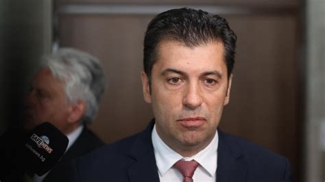 Кирил Петков призова всички депутати да си дадат имунитетите