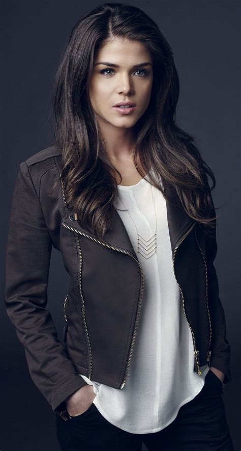 Marie Avgeropoulos Wallpaper