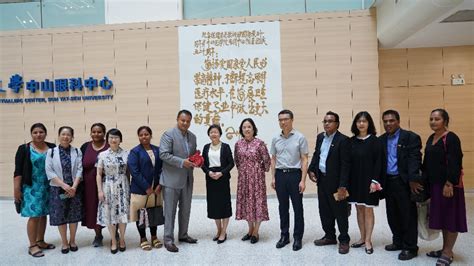 基里巴斯共和国卫生和医疗部长森特伊森特昂先生一行来访我中心 中山大学中山眼科中心