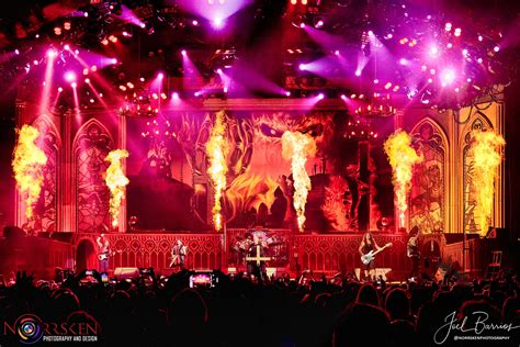 Iron Maiden Live Stage Iron Maidens Bruce Dickinson Takes You Behind