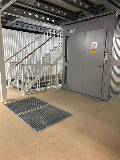 Box De Stockage Pour Entreprises Artisans Et Commerçants En Bretagne Lorient Box Stockage