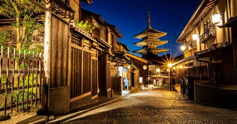 Kyoto Gion District Geisha Culture And Hidden Gems Tour Getyourguide