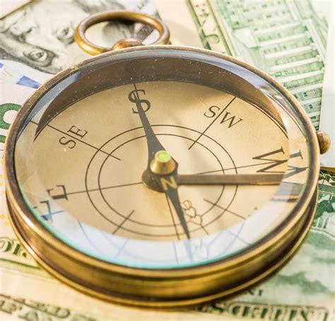 Understanding How To Use A Compass Oakdale Leader